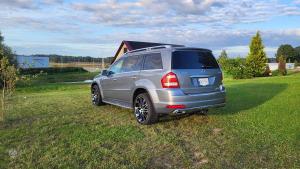 Grey Mercedes-Benz GL 450 2010 in Sirvintos, with an engine capacity of 5.50 L and mileage of 212 thousand km for 6500 €, photo 5 on AUTOMOTO.COM.LV