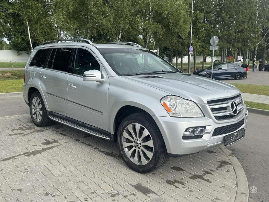 Серый Мерседес ГЛ 450 2011 в Вильнюс, объемом двигателя 4.70 л и пробегом 202 тыс. км за 7500 €, фото 4 на AUTOMOTO.COM.LV