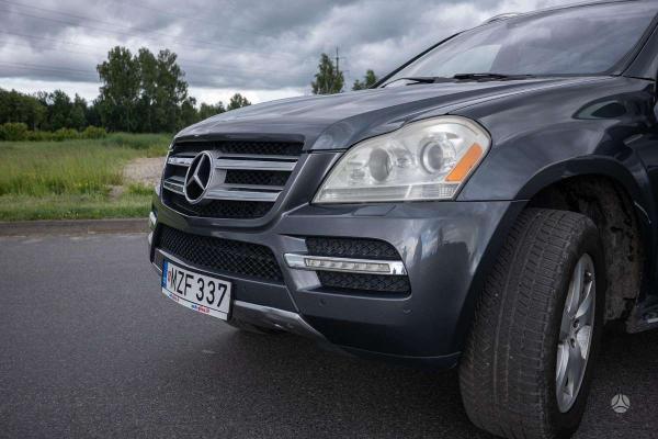 Серый Мерседес ГЛ 450 2012 в Вильнюс, объемом двигателя 4.70 л и пробегом 260 тыс. км за 10500 €, фото 4 на AUTOMOTO.COM.LV