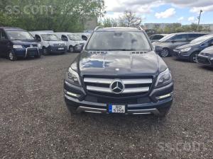 Pelēks Mercedes-Benz GL 450 2014 Rīga, ar dzinēja tilpumu 4.70 L un nobraukumu 255 tūkst. km par 18500 €, foto 3 vietnē AUTOMOTO.COM.LV
