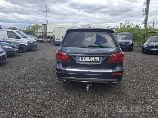 Pelēks Mercedes-Benz GL 450 2014 Rīga, ar dzinēja tilpumu 4.70 L un nobraukumu 255 tūkst. km par 18500 €, foto 7 vietnē AUTOMOTO.COM.LV