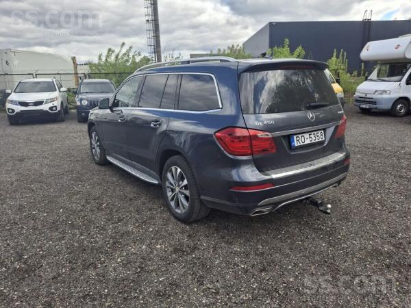 Pelēks Mercedes-Benz GL 450 2014 Rīga, ar dzinēja tilpumu 4.70 L un nobraukumu 255 tūkst. km par 18500 €, foto 8 vietnē AUTOMOTO.COM.LV