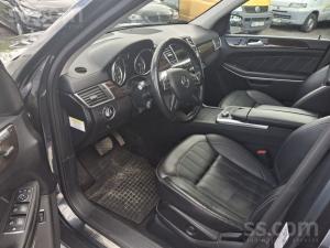 Pelēks Mercedes-Benz GL 450 2014 Rīga, ar dzinēja tilpumu 4.70 L un nobraukumu 255 tūkst. km par 18500 €, foto 17 vietnē AUTOMOTO.COM.LV
