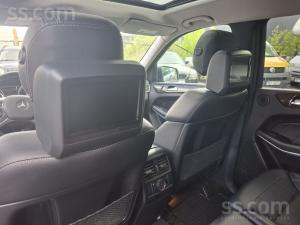 Pelēks Mercedes-Benz GL 450 2014 Rīga, ar dzinēja tilpumu 4.70 L un nobraukumu 255 tūkst. km par 18500 €, foto 20 vietnē AUTOMOTO.COM.LV