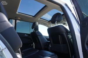 Pelēks Mercedes-Benz GL 450 2015 Kvietiniai, ar dzinēja tilpumu 3.00 L un nobraukumu 181 tūkst. km par 17500 €, foto 24 vietnē AUTOMOTO.COM.LV