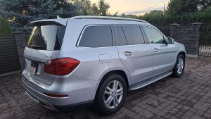 Grey Mercedes-Benz GL 450 2016 in Kaunas, with an engine capacity of 3.00 L and mileage of 150 thousand km for 16200 €, photo 4 on AUTOMOTO.COM.LV