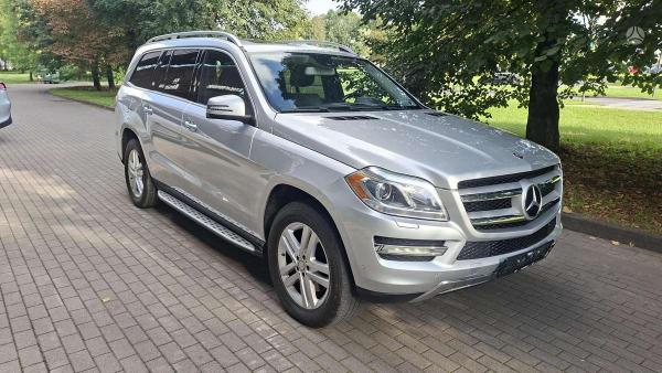 Grey Mercedes-Benz GL 450 2016 in Kaunas, with an engine capacity of 3.00 L and mileage of 150 thousand km for 15999 €, photo 7 on AUTOMOTO.COM.LV