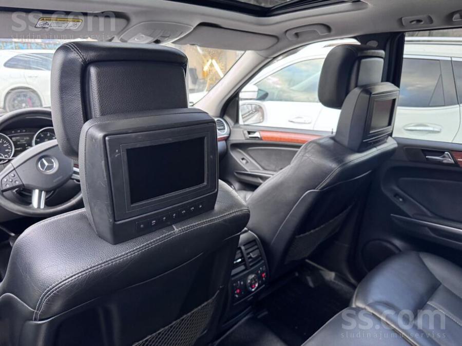 Белый Мерседес ГЛ 450 2007 в Рига, объемом двигателя 4.70 л и пробегом 265 тыс. км за 6900 €, фото 4 на AUTOMOTO.COM.LV