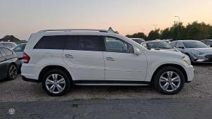 Balts Mercedes-Benz GL 450 2010 Kauņa, ar dzinēja tilpumu 4.66 L un nobraukumu 270 tūkst. km par 8350 €, foto 7 vietnē AUTOMOTO.COM.LV