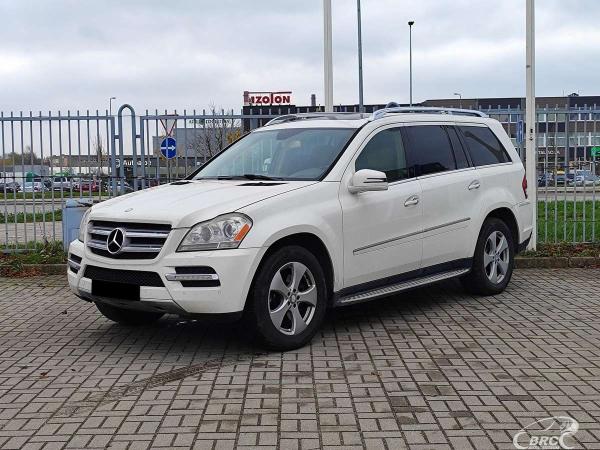 White Mercedes-Benz GL 450 2011 in Klaipeda, with an engine capacity of 4.00 L and mileage of 411 thousand km for 4500 €, photo 1 on AUTOMOTO.COM.LV