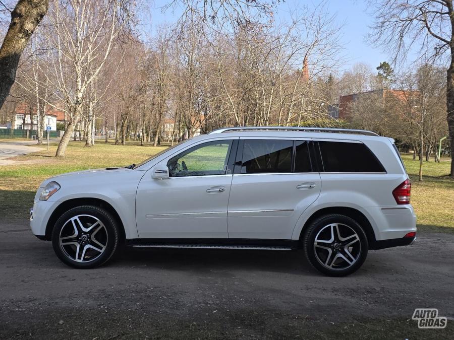 White Mercedes-Benz GL 450 2011 in Klaipeda, with an engine capacity of 4.70 L and mileage of 312 thousand km for 16500 €, photo 3 on AUTOMOTO.COM.LV
