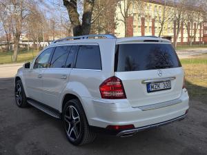 White Mercedes-Benz GL 450 2011 in Klaipeda, with an engine capacity of 4.70 L and mileage of 312 thousand km for 16500 €, photo 5 on AUTOMOTO.COM.LV