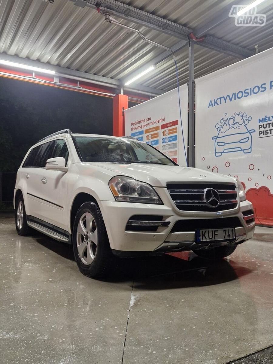 Balts Mercedes-Benz GL 450 2011 Šauļi, ar dzinēja tilpumu 4.70 L un nobraukumu 410 tūkst. km par 4700 €, foto 6 vietnē AUTOMOTO.COM.LV