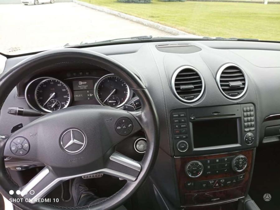Balts Mercedes-Benz GL 450 2011 Viļņa, ar dzinēja tilpumu 4.66 L un nobraukumu 233 tūkst. km par 8999 €, foto 19 vietnē AUTOMOTO.COM.LV