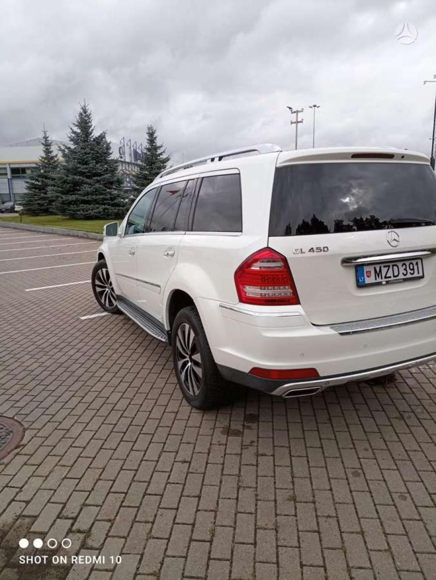 Balts Mercedes-Benz GL 450 2011 Viļņa, ar dzinēja tilpumu 4.66 L un nobraukumu 233 tūkst. km par 8999 €, foto 22 vietnē AUTOMOTO.COM.LV