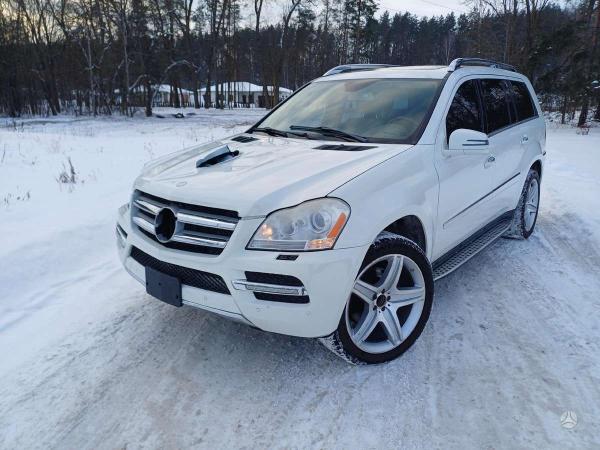 Balts Mercedes-Benz GL 450 2012 Viļņa, ar dzinēja tilpumu 0.00 L un nobraukumu 248 tūkst. km par 6650 €, foto 1 vietnē AUTOMOTO.COM.LV