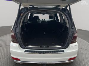 White Mercedes-Benz GL 450 2012 in Kaunas, with an engine capacity of 4.70 L and mileage of 198 thousand km for 11996 €, photo 10 on AUTOMOTO.COM.LV