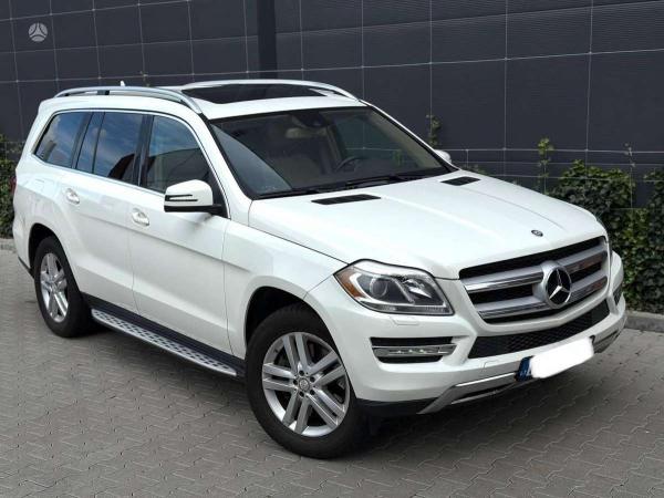 White Mercedes-Benz GL 450 2013 in Klaipeda, with an engine capacity of 4.66 L and mileage of 140 thousand km for 13500 €, photo 5 on AUTOMOTO.COM.LV