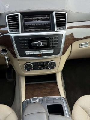 Balts Mercedes-Benz GL 450 2013 Klaipėda, ar dzinēja tilpumu 4.66 L un nobraukumu 140 tūkst. km par 14500 €, foto 15 vietnē AUTOMOTO.COM.LV
