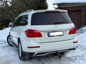 Balts Mercedes-Benz GL 450 2013 Klaipėda, ar dzinēja tilpumu 4.66 L un nobraukumu 140 tūkst. km par 14500 €, foto 32 vietnē AUTOMOTO.COM.LV