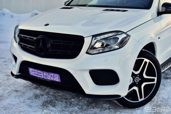 White Mercedes-Benz GL 450 2013 in Kretinga, with an engine capacity of 4.70 L and mileage of 213 thousand km for 17650 €, photo 4 on AUTOMOTO.COM.LV