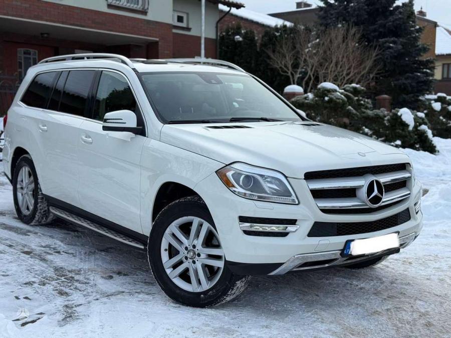 White Mercedes-Benz GL 450 2013 in Klaipeda, with an engine capacity of 4.66 L and mileage of 140 thousand km for 15700 €, photo 1 on AUTOMOTO.COM.LV