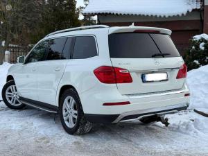 White Mercedes-Benz GL 450 2013 in Klaipeda, with an engine capacity of 4.66 L and mileage of 140 thousand km for 15700 €, photo 10 on AUTOMOTO.COM.LV
