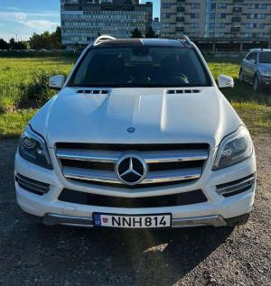 White Mercedes-Benz GL 450 2013 in Klaipeda, with an engine capacity of 4.66 L and mileage of 200 thousand km for 7600 €, photo 3 on AUTOMOTO.COM.LV