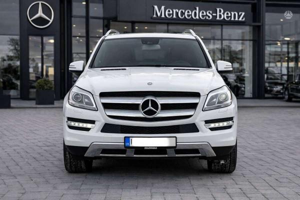 Balts Mercedes-Benz GL 450 2013 Klaipėda, ar dzinēja tilpumu 4.66 L un nobraukumu 140 tūkst. km par 14500 €, foto 2 vietnē AUTOMOTO.COM.LV