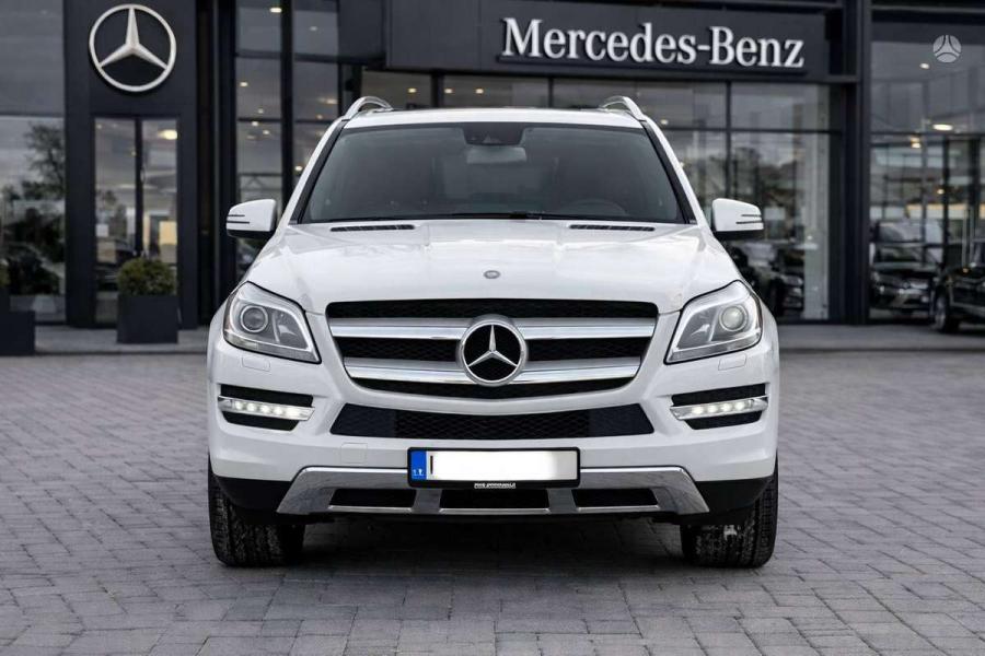 Balts Mercedes-Benz GL 450 2013 Klaipėda, ar dzinēja tilpumu 4.66 L un nobraukumu 140 tūkst. km par 14500 €, foto 3 vietnē AUTOMOTO.COM.LV