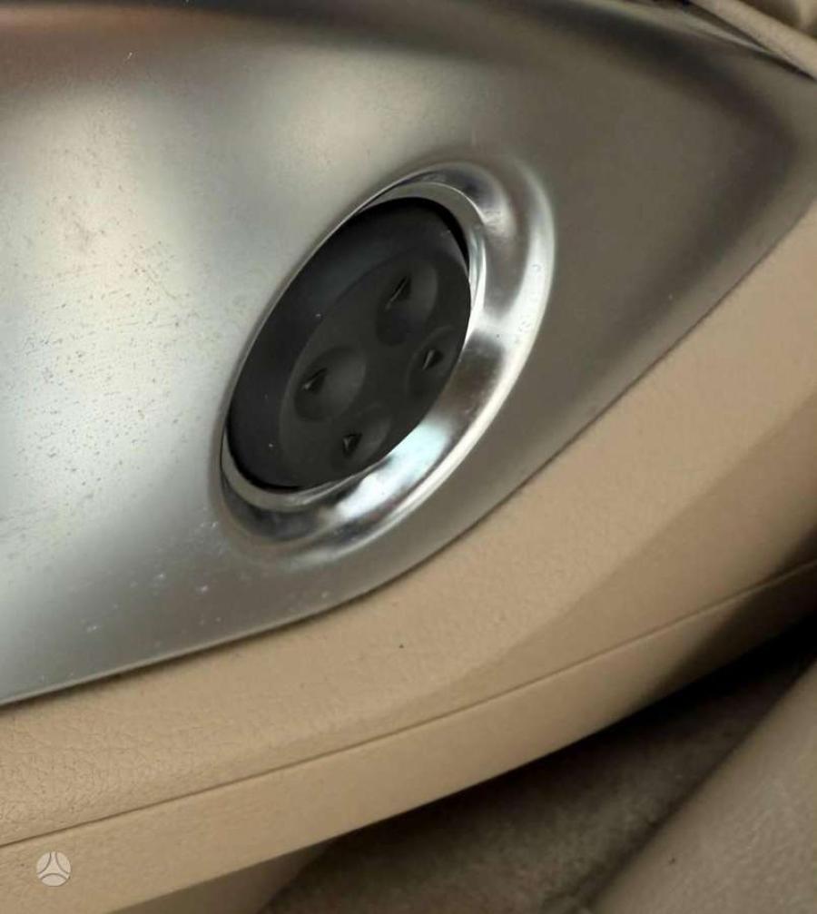 Balts Mercedes-Benz GL 450 2013 Klaipėda, ar dzinēja tilpumu 4.66 L un nobraukumu 140 tūkst. km par 14500 €, foto 17 vietnē AUTOMOTO.COM.LV