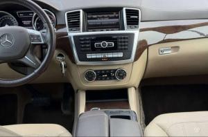 Balts Mercedes-Benz GL 450 2013 Klaipėda, ar dzinēja tilpumu 4.66 L un nobraukumu 140 tūkst. km par 14500 €, foto 19 vietnē AUTOMOTO.COM.LV