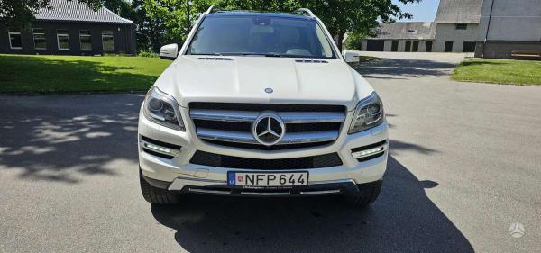 Balts Mercedes-Benz GL 450 2014 Raseiniai, ar dzinēja tilpumu 4.60 L un nobraukumu 270 tūkst. km par 16000 €, foto 2 vietnē AUTOMOTO.COM.LV