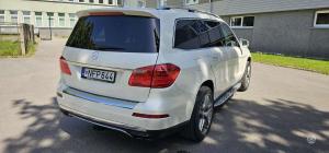 Balts Mercedes-Benz GL 450 2014 Raseiniai, ar dzinēja tilpumu 4.60 L un nobraukumu 270 tūkst. km par 16000 €, foto 6 vietnē AUTOMOTO.COM.LV