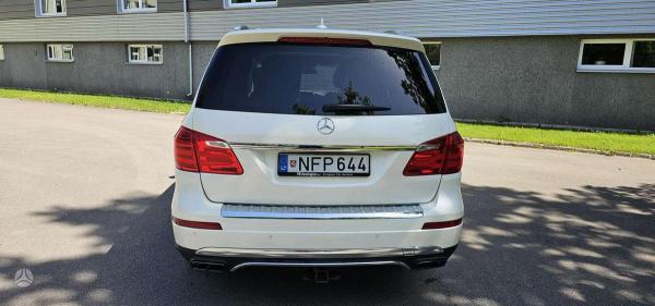 Balts Mercedes-Benz GL 450 2014 Raseiniai, ar dzinēja tilpumu 4.60 L un nobraukumu 270 tūkst. km par 16000 €, foto 6 vietnē AUTOMOTO.COM.LV