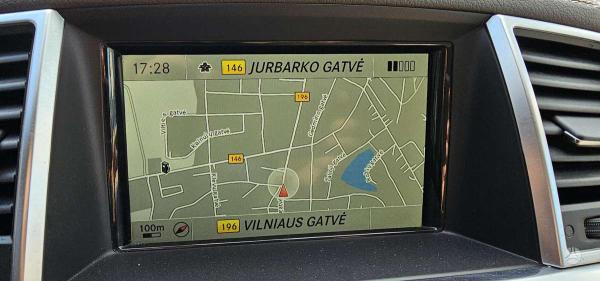 Balts Mercedes-Benz GL 450 2014 Raseiniai, ar dzinēja tilpumu 4.60 L un nobraukumu 270 tūkst. km par 16000 €, foto 10 vietnē AUTOMOTO.COM.LV