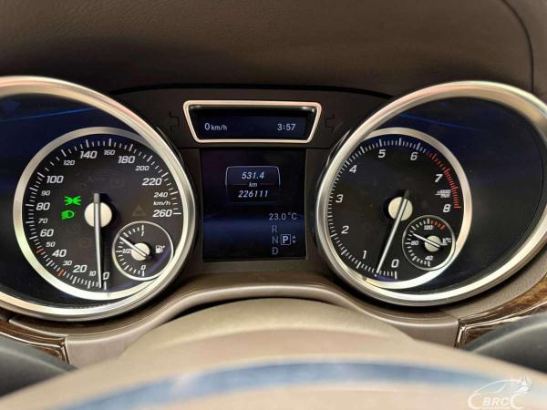 Белый Мерседес ГЛ 450 2014 в Вильнюс, объемом двигателя 4.66 л и пробегом 226 тыс. км за 19600 €, фото 7 на AUTOMOTO.COM.LV