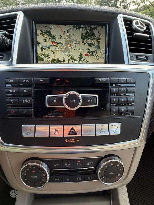 Mercedes-Benz GL 450 2014 Viļņa vietnē Balts Mercedes-Benz GL 450 2014 Viļņa, ar dzinēja tilpumu 4.66 L un nobraukumu 212 tūkst. km par 16000 €, foto 11 vietnē AUTOMOTO.COM.LV