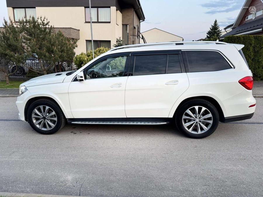 Balts Mercedes-Benz GL 450 2014 Viļņa, ar dzinēja tilpumu 4.50 L un nobraukumu 211 tūkst. km par 14999 €, foto 4 vietnē AUTOMOTO.COM.LV