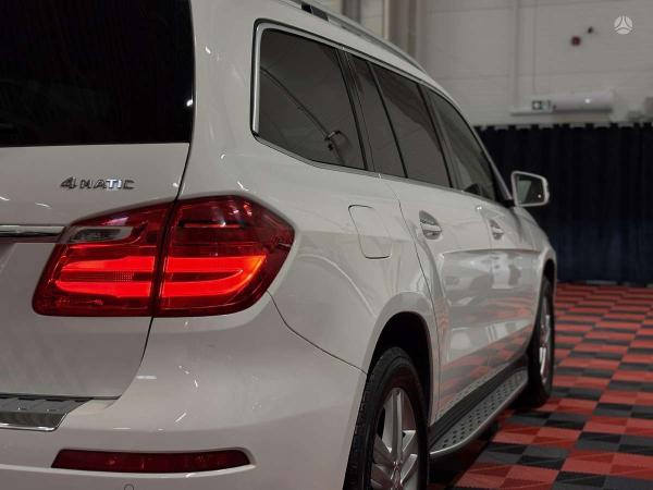 Balts Mercedes-Benz GL 450 2015 Viļņa, ar dzinēja tilpumu 3.00 L un nobraukumu 205 tūkst. km par 17000 €, foto 9 vietnē AUTOMOTO.COM.LV