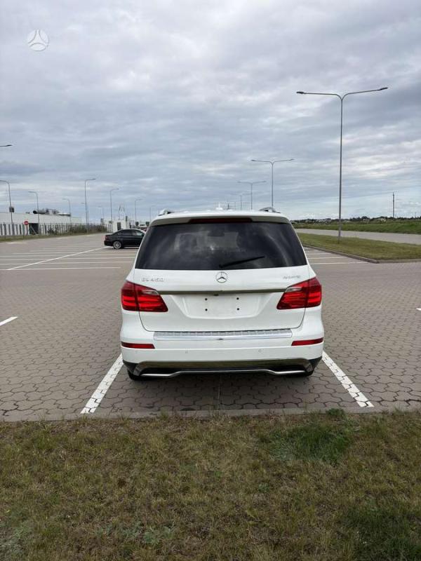 Balts Mercedes-Benz GL 450 2015 Viļņa, ar dzinēja tilpumu 3.00 L un nobraukumu 205 tūkst. km par 15500 €, foto 9 vietnē AUTOMOTO.COM.LV