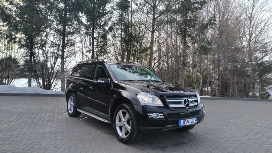 Melns Mercedes-Benz gl-500 2007 Klaipėda, ar dzinēja tilpumu 5.50 L un nobraukumu 357 tūkst. km par 4999 €, foto 6 vietnē AUTOMOTO.COM.LV