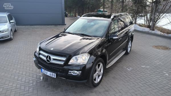 Melns Mercedes-Benz gl-500 2007 Klaipėda, ar dzinēja tilpumu 5.50 L un nobraukumu 357 tūkst. km par 4999 €, foto 10 vietnē AUTOMOTO.COM.LV