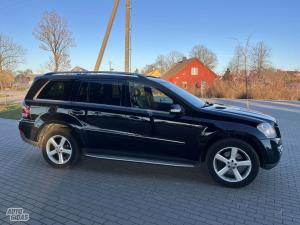 Black Mercedes-Benz gl-500 2007 in Klaipeda, with an engine capacity of 5.50 L and mileage of 360 thousand km for 4650 €, photo 5 on AUTOMOTO.COM.LV