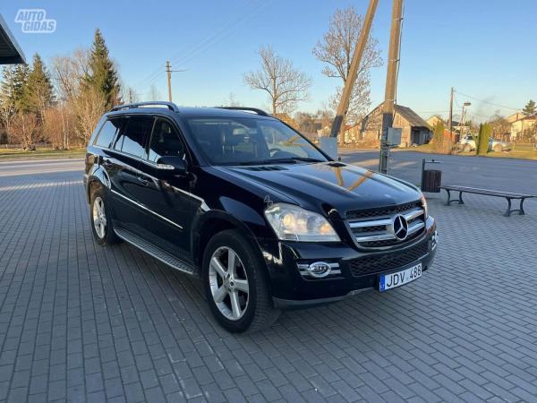 Melns Mercedes-Benz gl-500 2007 Klaipėda, ar dzinēja tilpumu 5.50 L un nobraukumu 360 tūkst. km par 4650 €, foto 6 vietnē AUTOMOTO.COM.LV