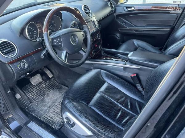 Melns Mercedes-Benz gl-500 2007 Klaipėda, ar dzinēja tilpumu 5.50 L un nobraukumu 360 tūkst. km par 4650 €, foto 7 vietnē AUTOMOTO.COM.LV