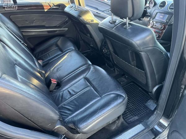 Melns Mercedes-Benz gl-500 2007 Klaipėda, ar dzinēja tilpumu 5.50 L un nobraukumu 360 tūkst. km par 4650 €, foto 8 vietnē AUTOMOTO.COM.LV