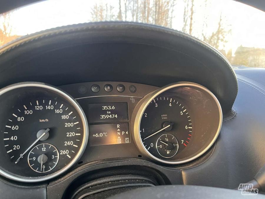 Black Mercedes-Benz gl-500 2007 in Klaipeda, with an engine capacity of 5.50 L and mileage of 360 thousand km for 4650 €, photo 12 on AUTOMOTO.COM.LV