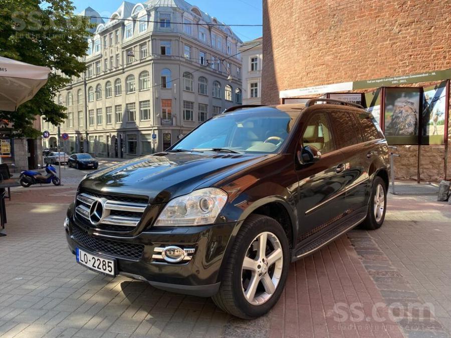Черный Мерседес ГЛ 500 2007 в Рига, объемом двигателя 5.50 л и пробегом 320 тыс. км за 7600 €, фото 3 на AUTOMOTO.COM.LV