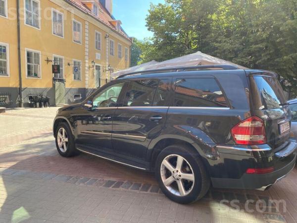 Черный Мерседес ГЛ 500 2007 в Рига, объемом двигателя 5.50 л и пробегом 320 тыс. км за 7600 €, фото 5 на AUTOMOTO.COM.LV